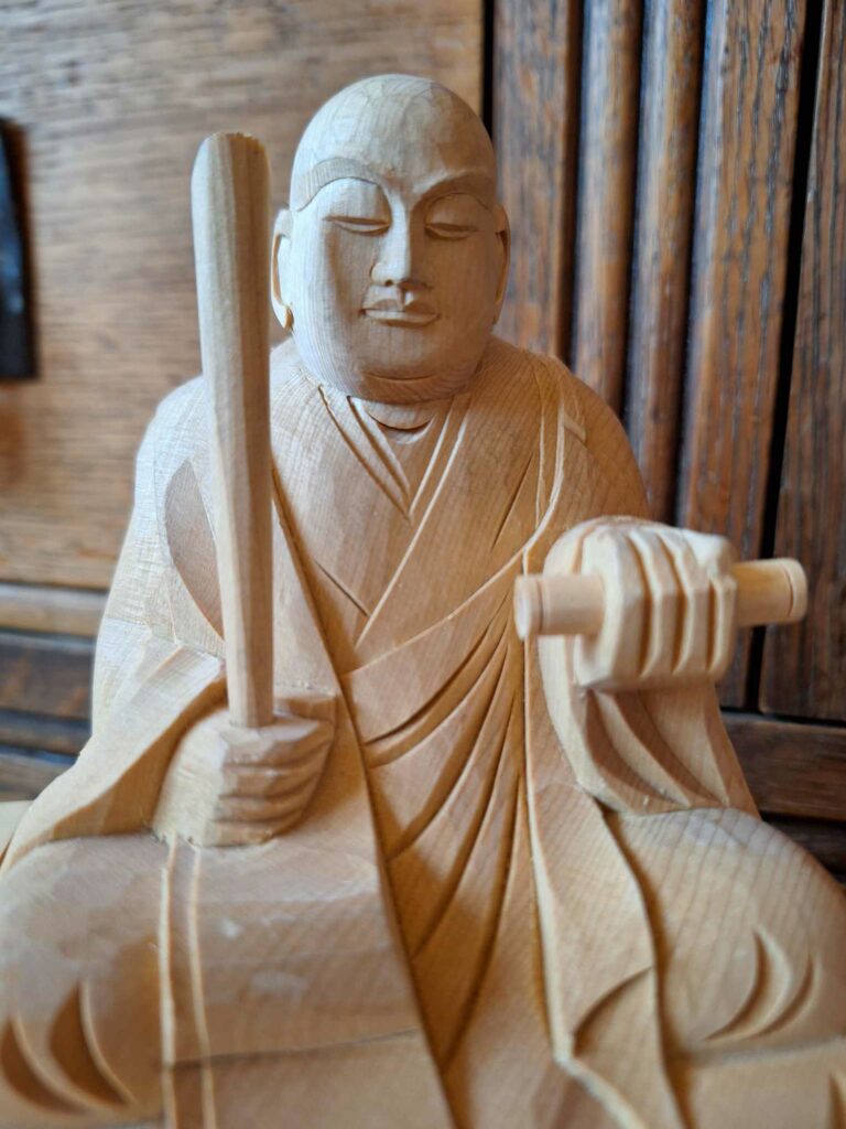 Nichiren Shonin Statue – Gasshodo
